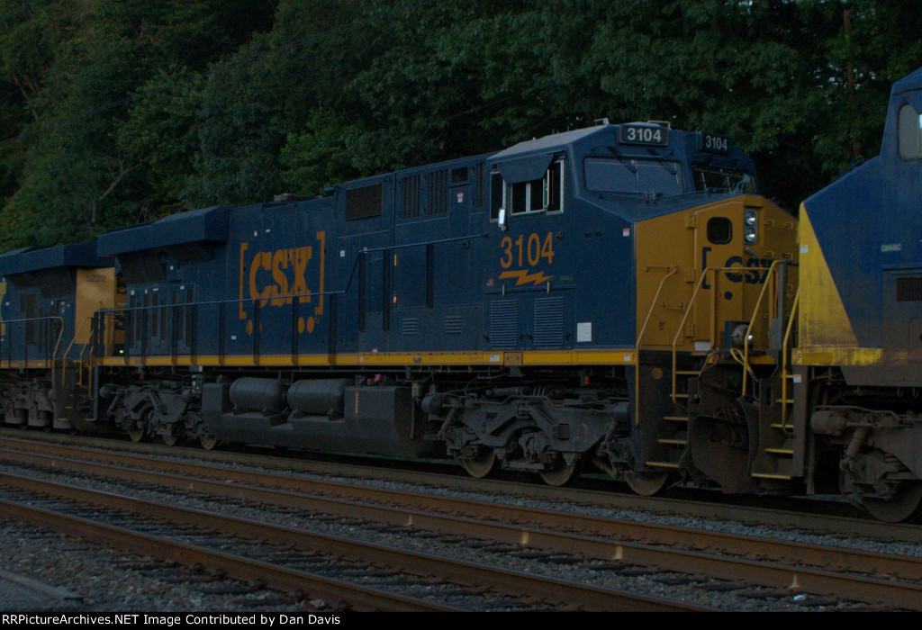 CSX ES44AH 3104 trails on Q034-02
